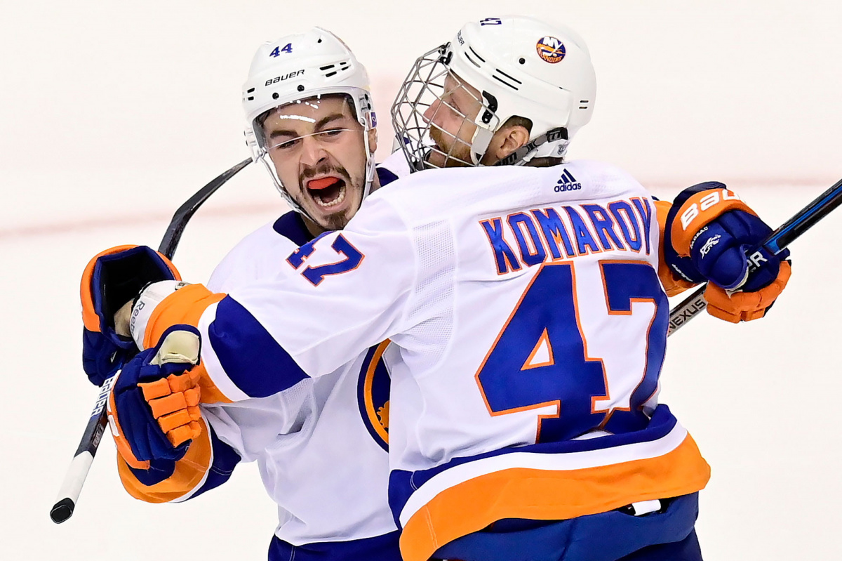 Islanders’ thriving third line sign of Barry Trotz’s mastery