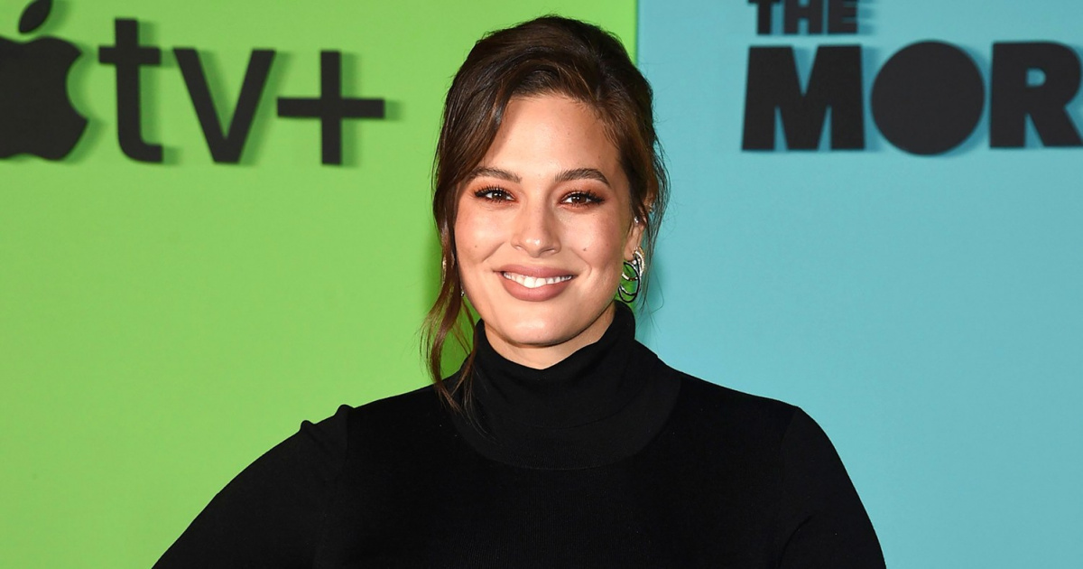 Pregnant Ashley Graham Shows Bare Bump in Cowgirl-Inspired Maternity Shoot