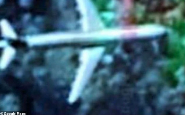 Google Maps might have caught a plane that crashed in the Australian ...